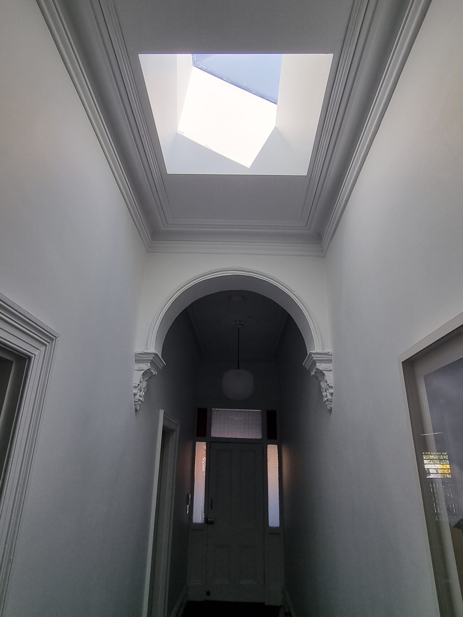 How to Ventilate a Room Without Windows: Expert Solutions - Vivid Skylights